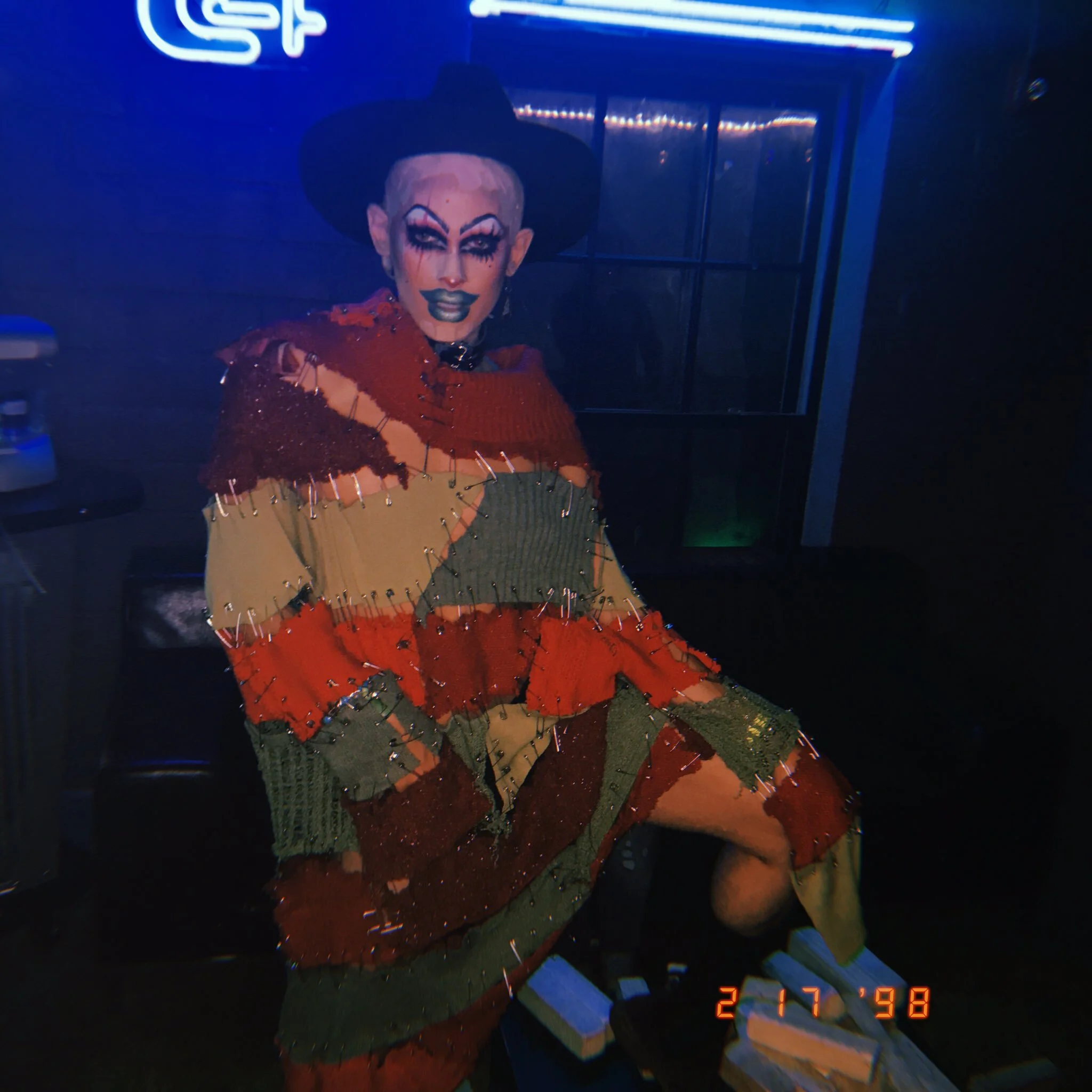 Looks — Crystal Methyd