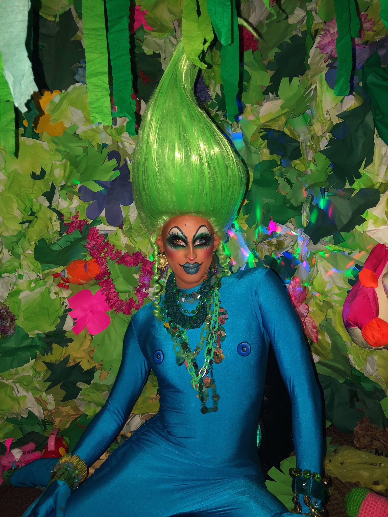Looks — Crystal Methyd