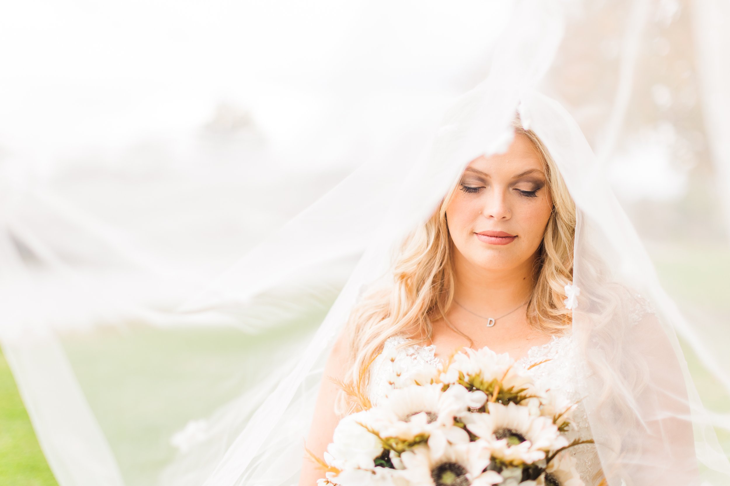 Dayton Ohio Wedding Photographer — Meghan Marie Studio