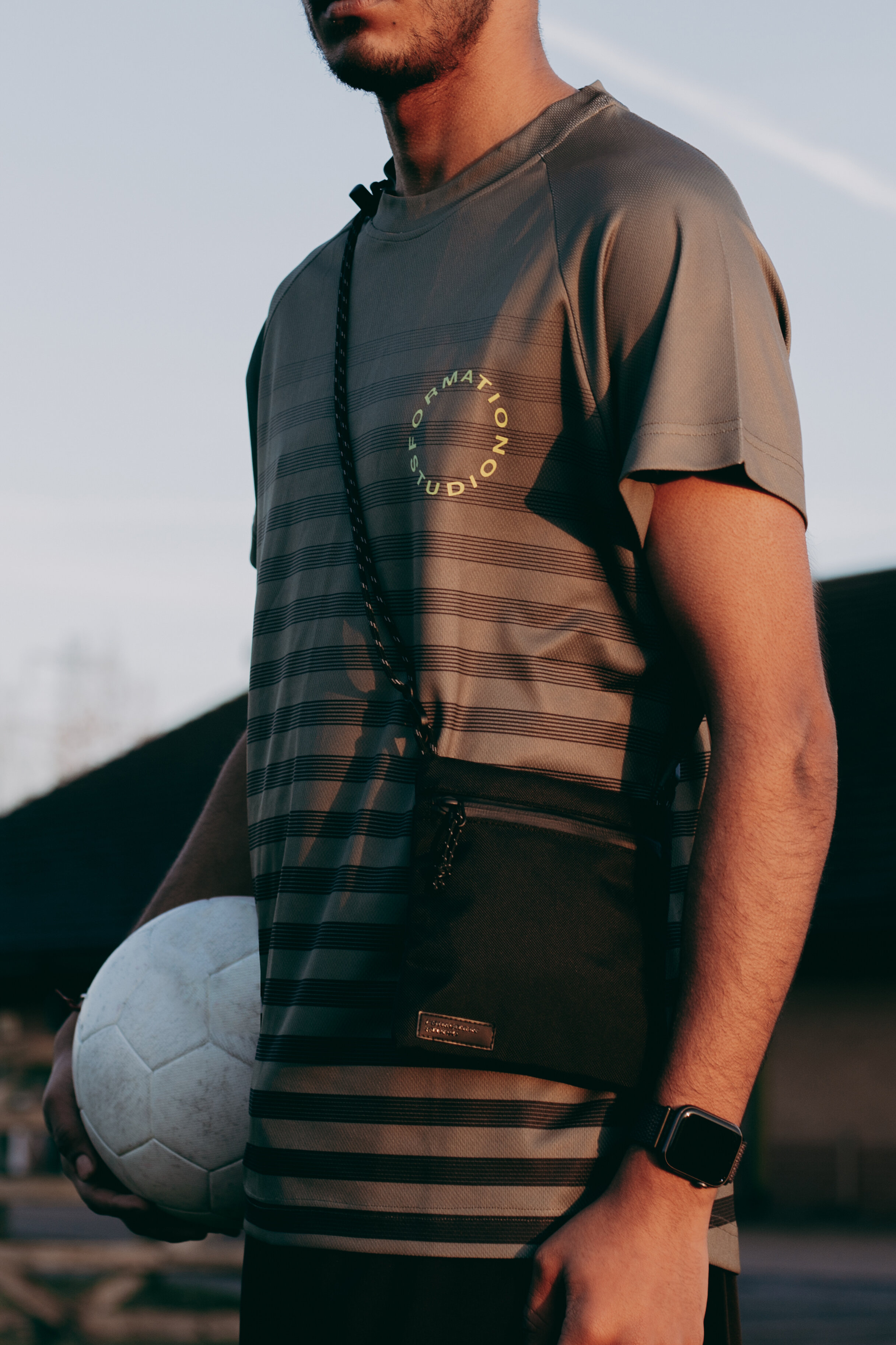 Forum Pouch: Formation Studio