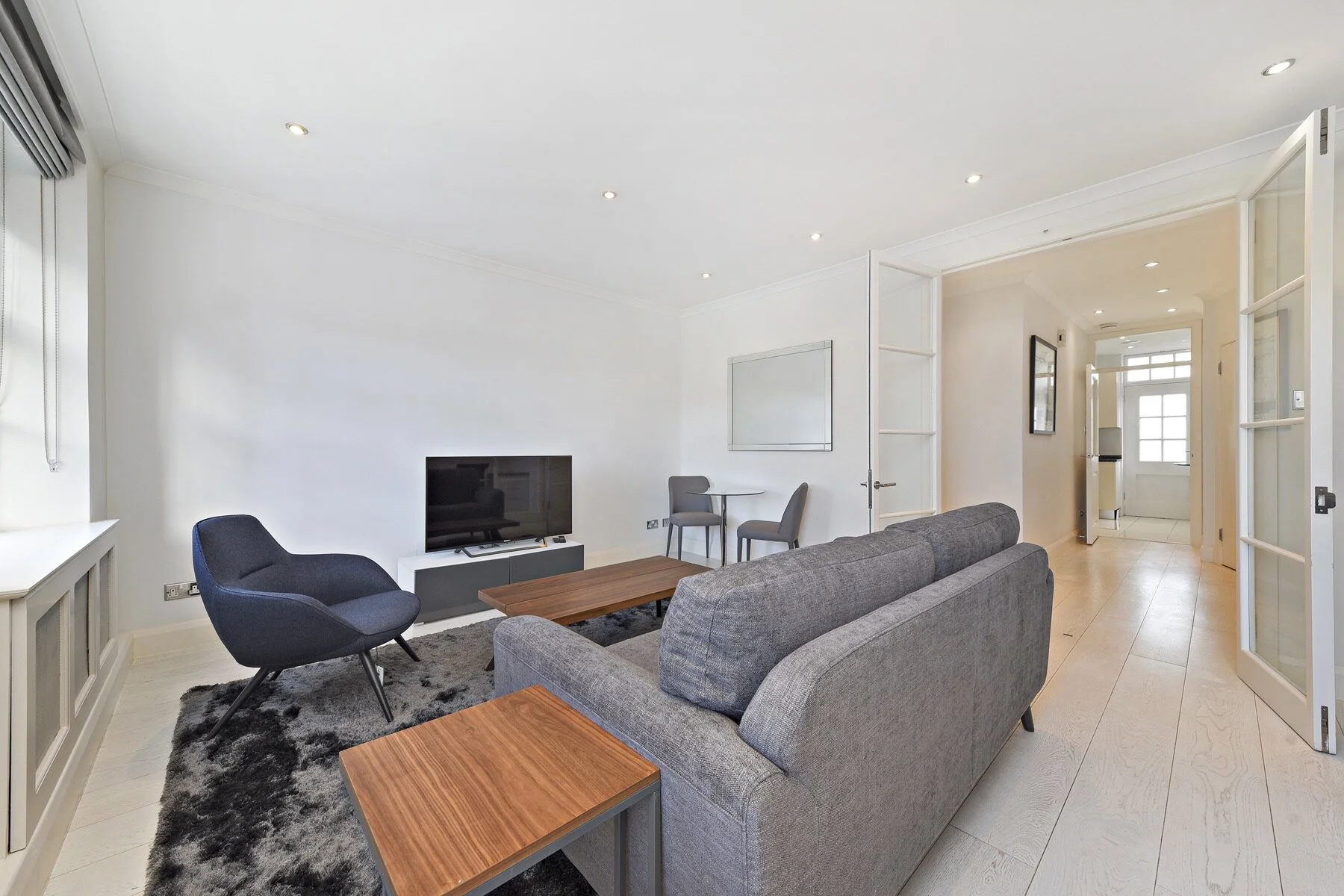 24 Lowndes Square, Knightsbridge — ILES PRIME PROPERTY