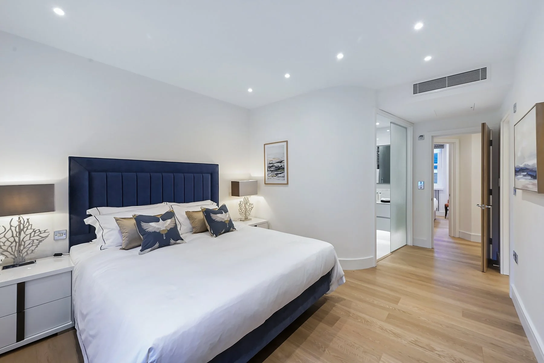 1 Lowndes Square, Knightsbridge — ILES PRIME PROPERTY