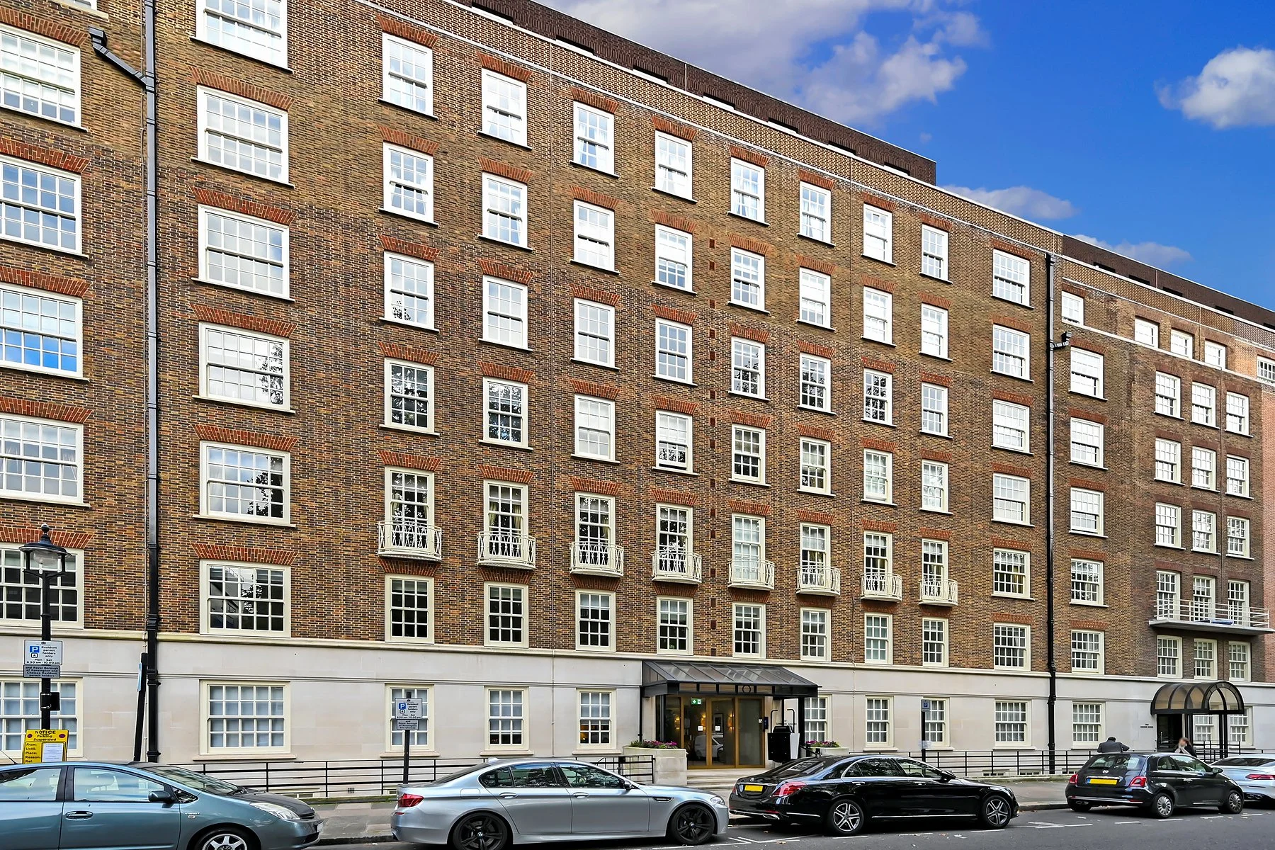 1 Lowndes Square, Knightsbridge — ILES PRIME PROPERTY