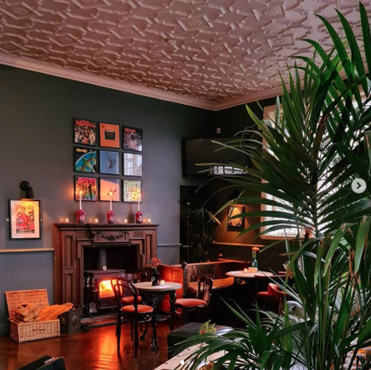 The Mitre - Pub in Fulham