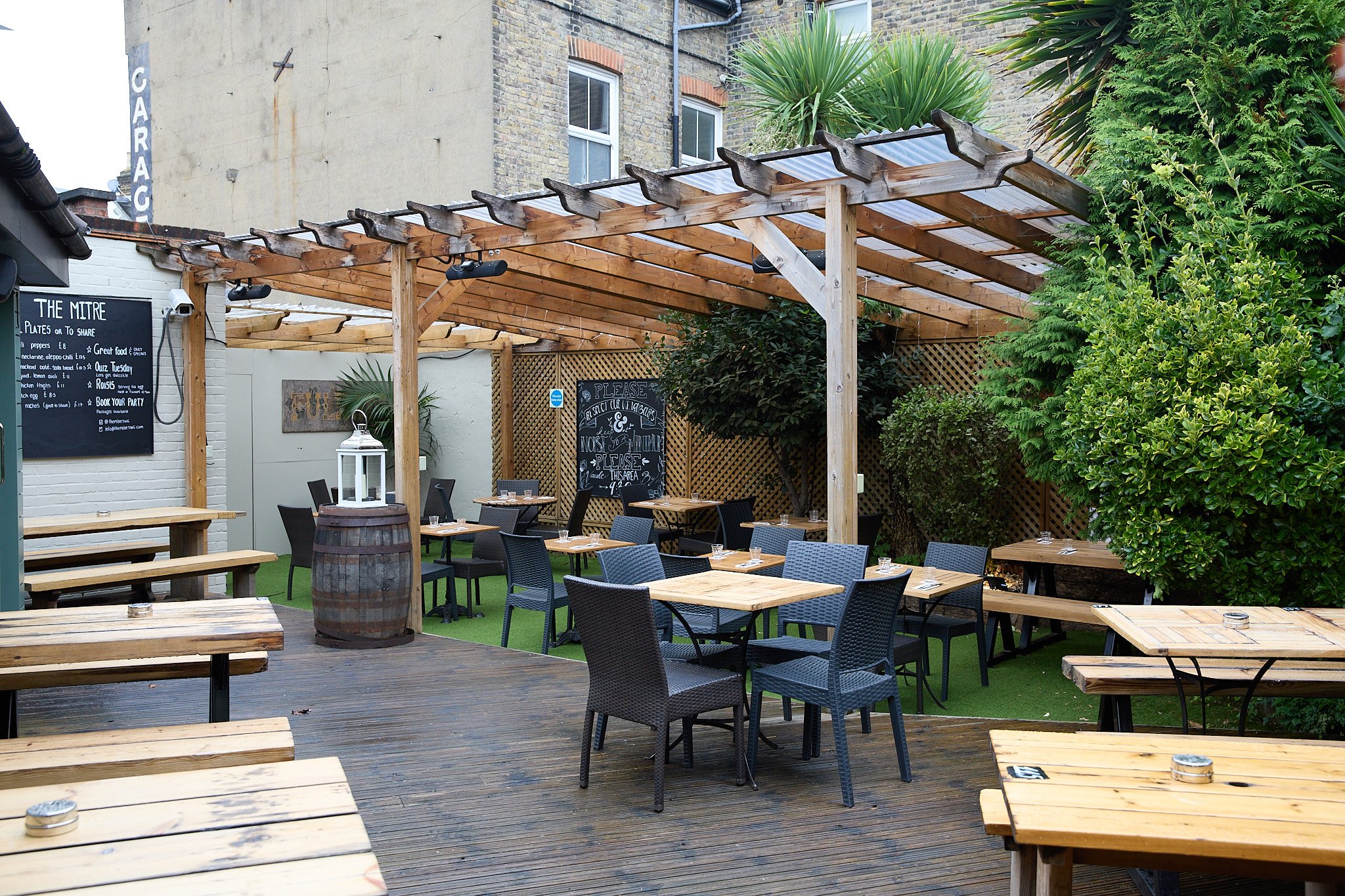 Best pub for group bookings in Fulham — The Mitre