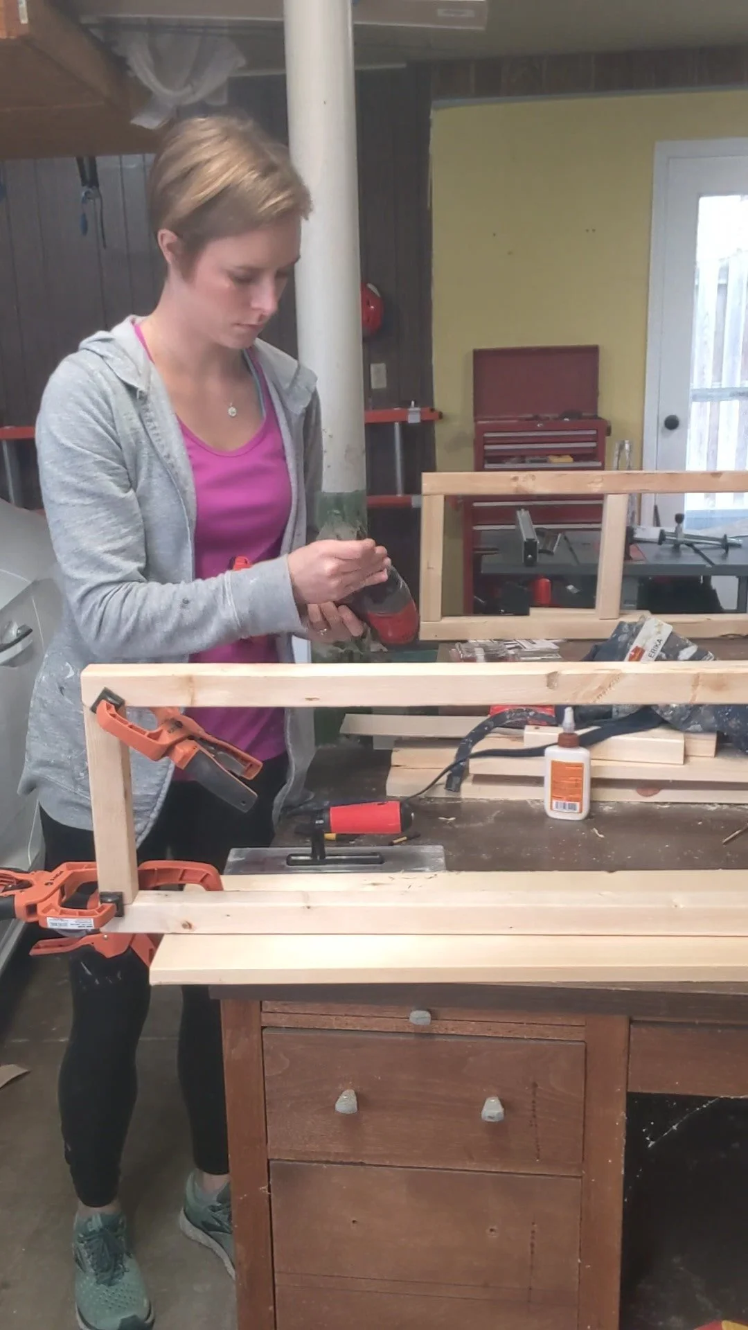 ORC Week 7 - DIY Floating Shelves Tutorial — Olive & June Home: DIY ...