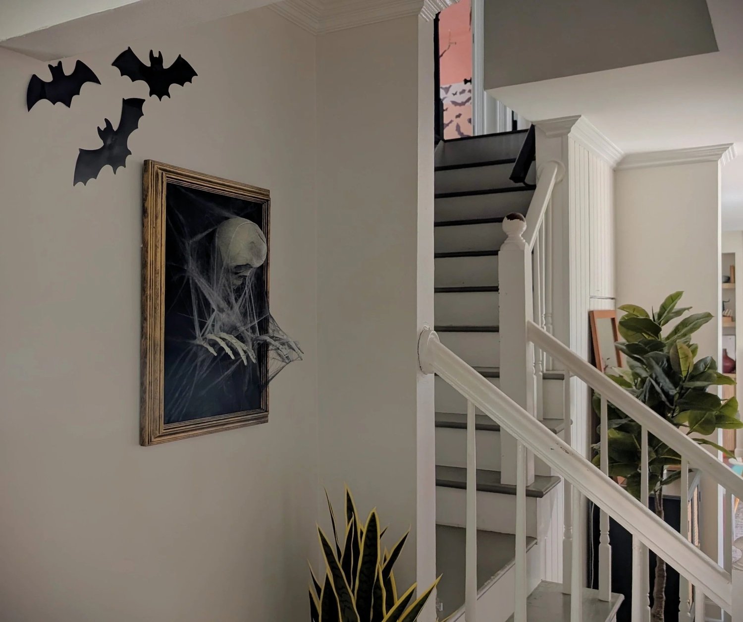 DIY 3D Skeleton Picture Frame | Spooky Halloween Wall Art Tutorial ...