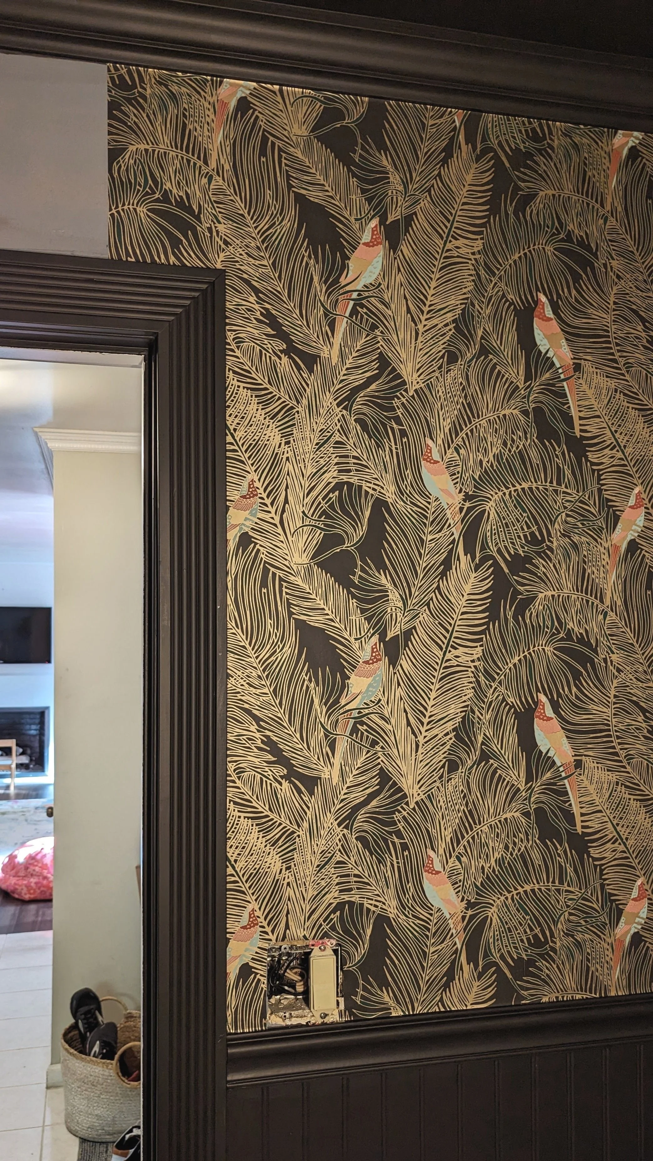 The Easiest Wallpaper for Beginners - Tutorial — Olive & June Home: DIY ...