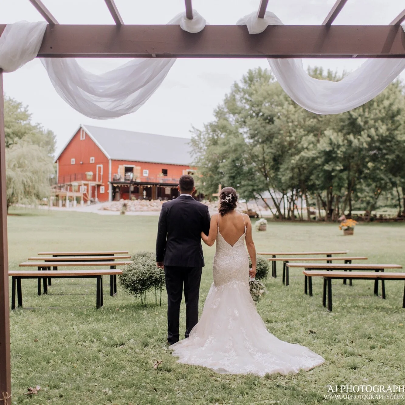 Share Shed - Wedding Venue Included Rentals - JR's Barn