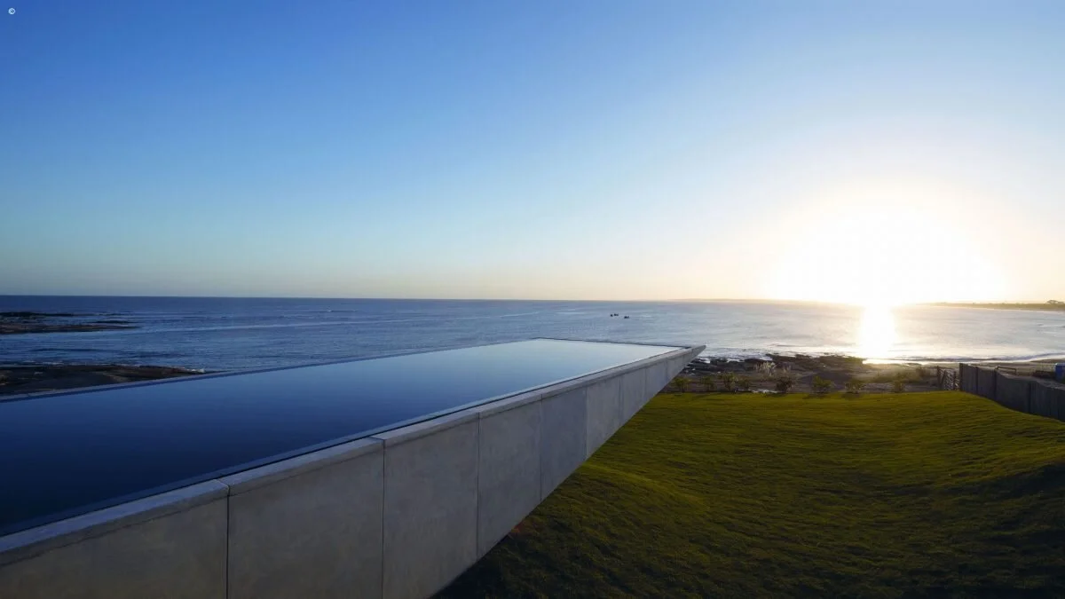 Hive Mind: Hotel Pools — Local Foreigner, Luxury Travel Consultancy