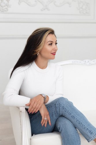 Bridal store Kitchener - Vona Bride