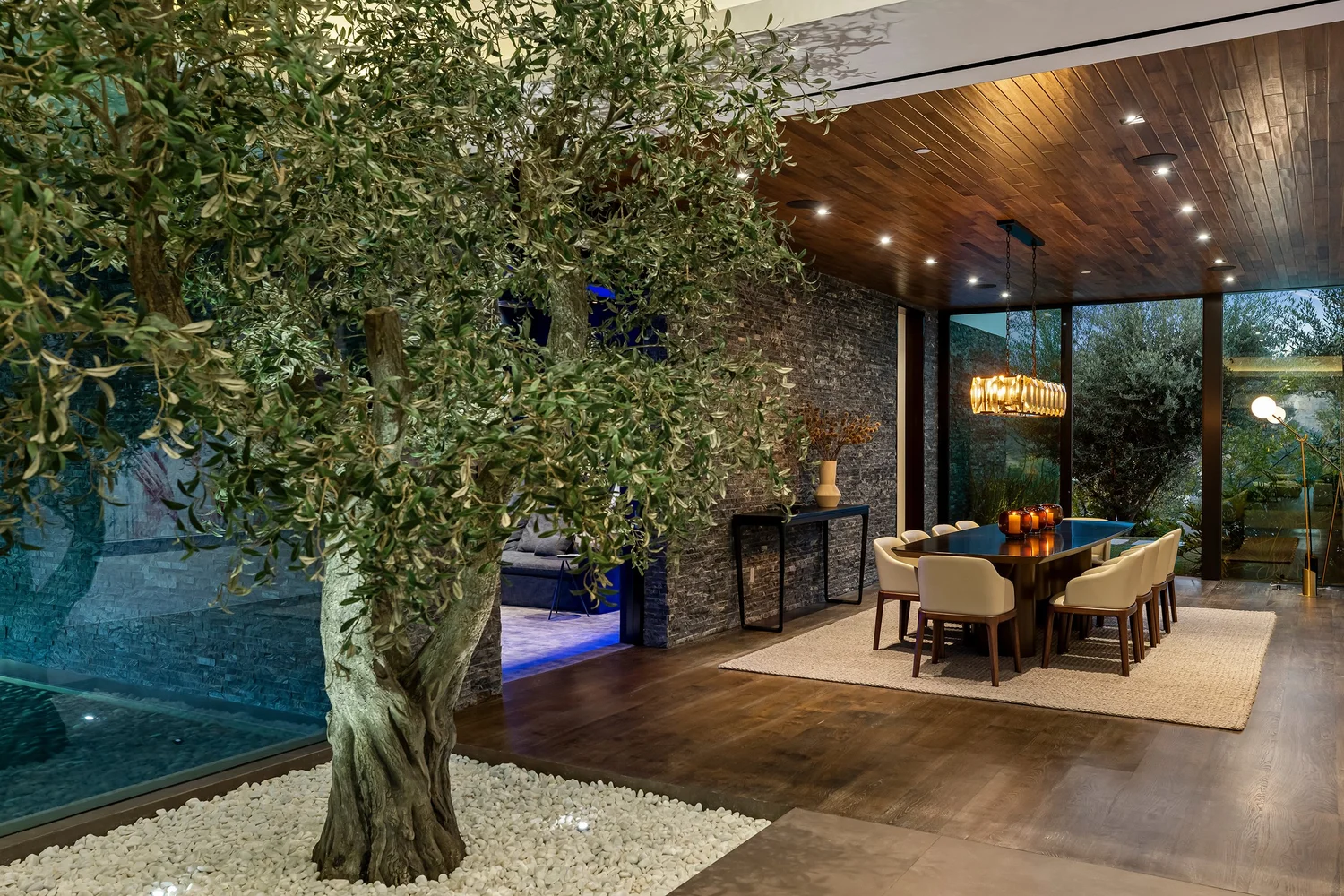 benedict canyon 2023, a modern indoor outdoor luxury resort style home ...