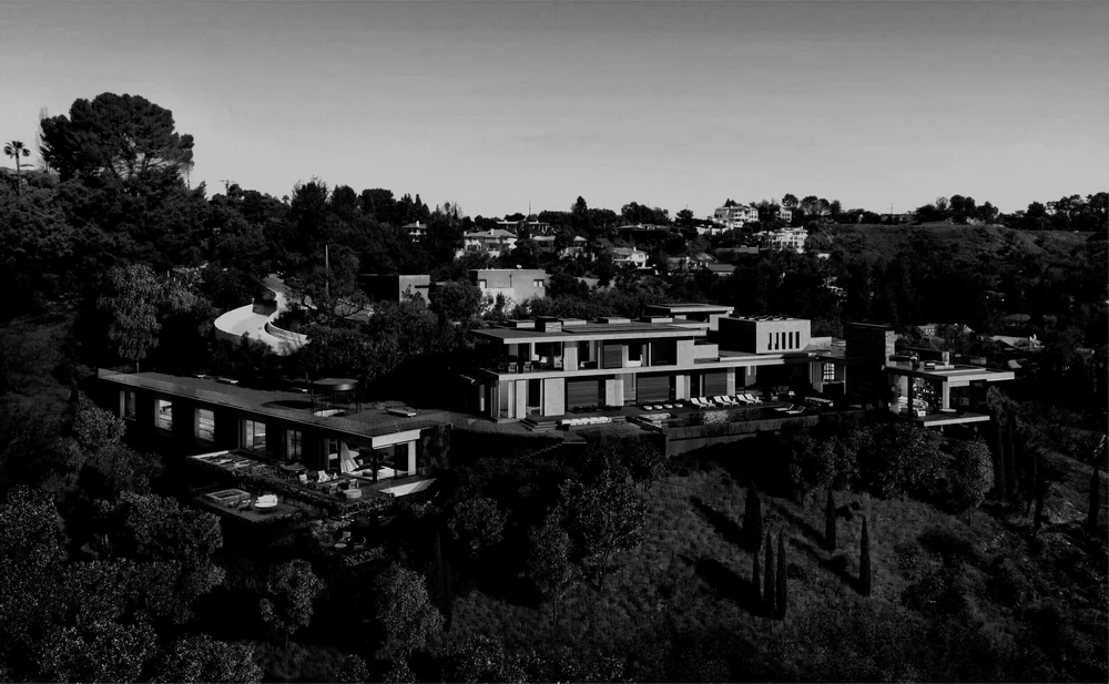 benedict canyon drive, a luxury guest house with views on the site of a ...