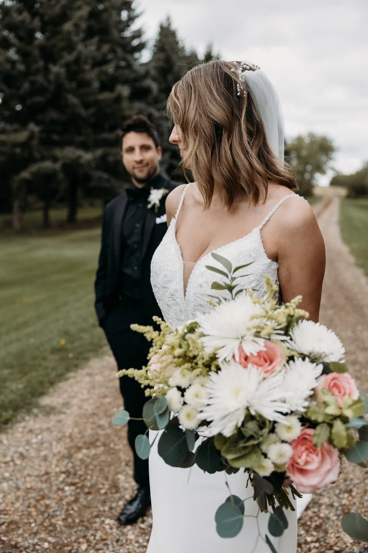 Dear 2022 Brides — Tay's photos and beauty