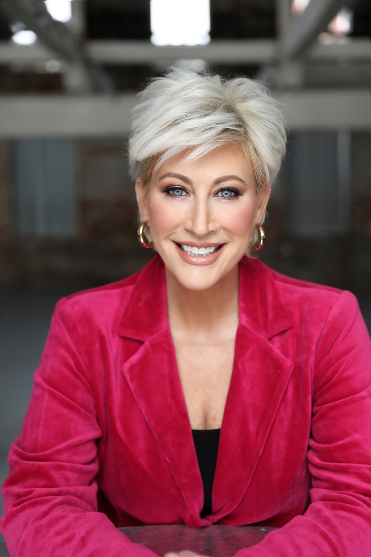 Bio — Kim Gravel
