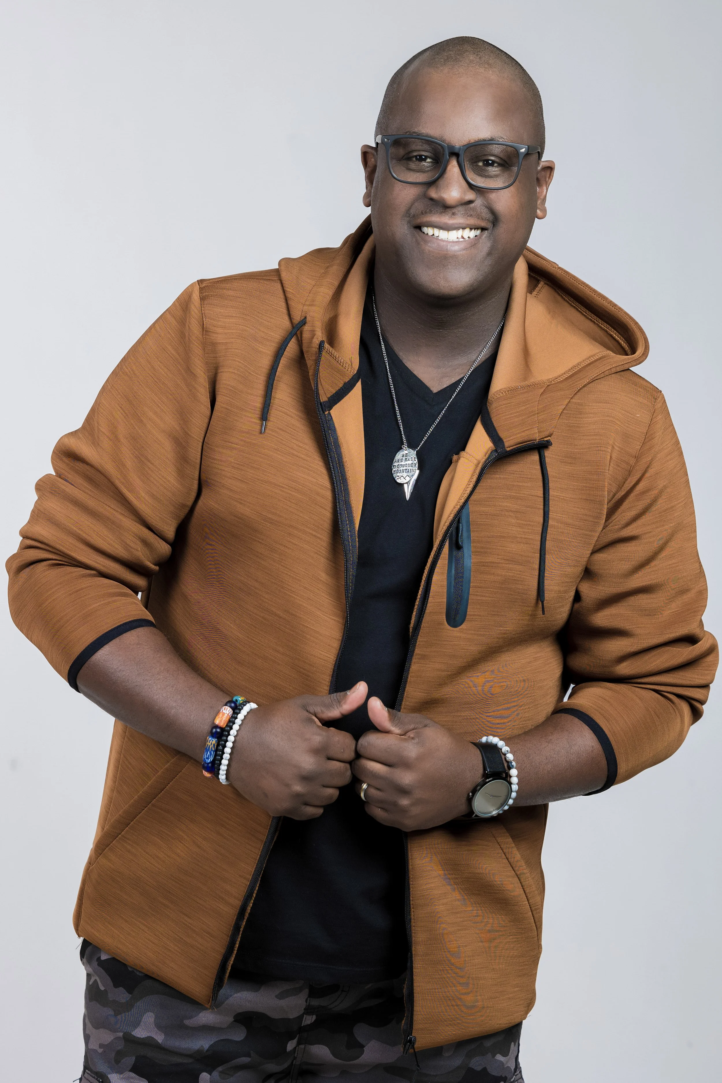 About — GREG ARMSTRONG