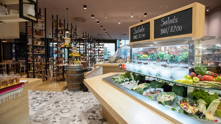 Food and Beverage Service Characteristics (Lesson 14 ) - Master ...