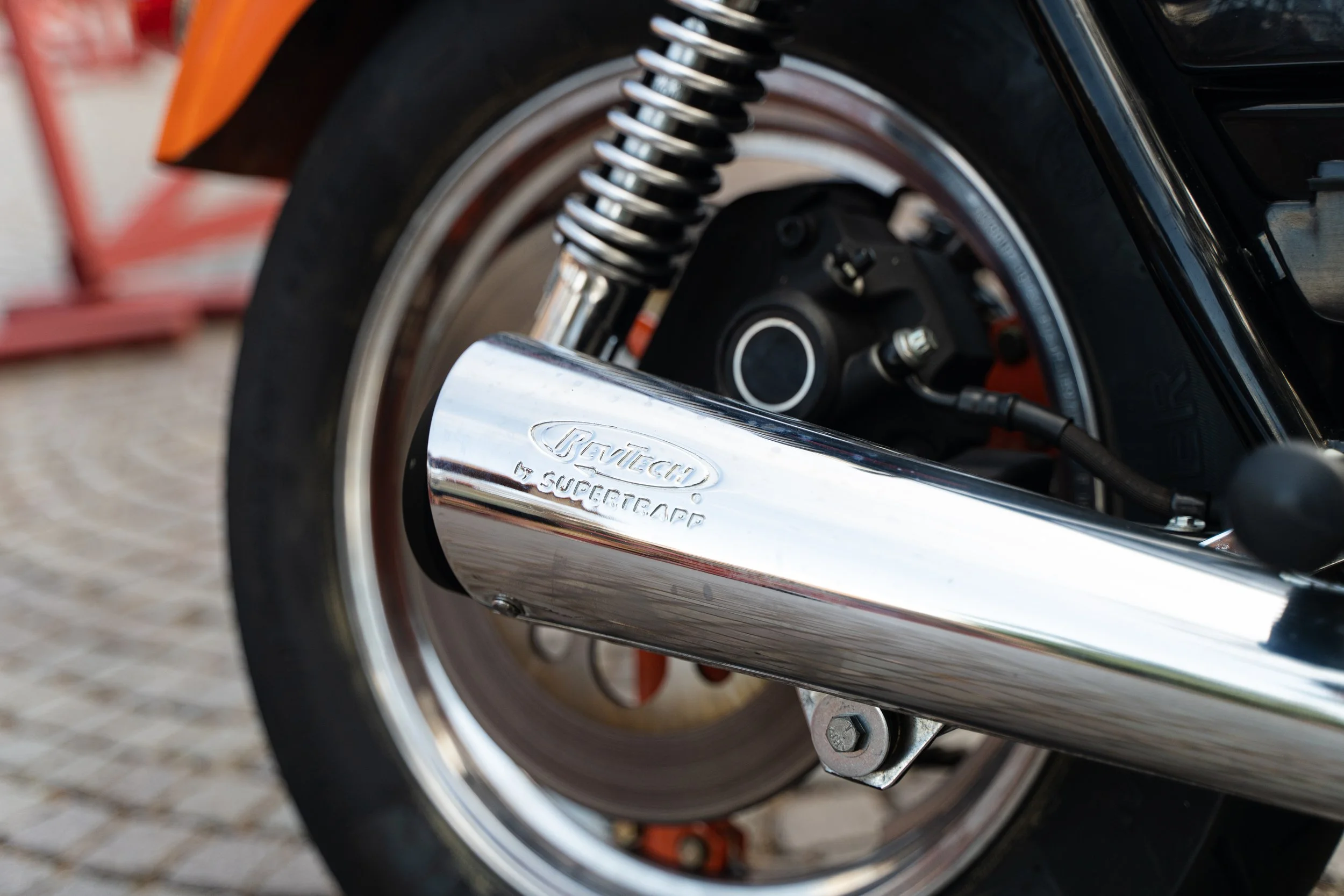 Harley-Davidson FXR Super Glide RevTech — Reparto Sportivo