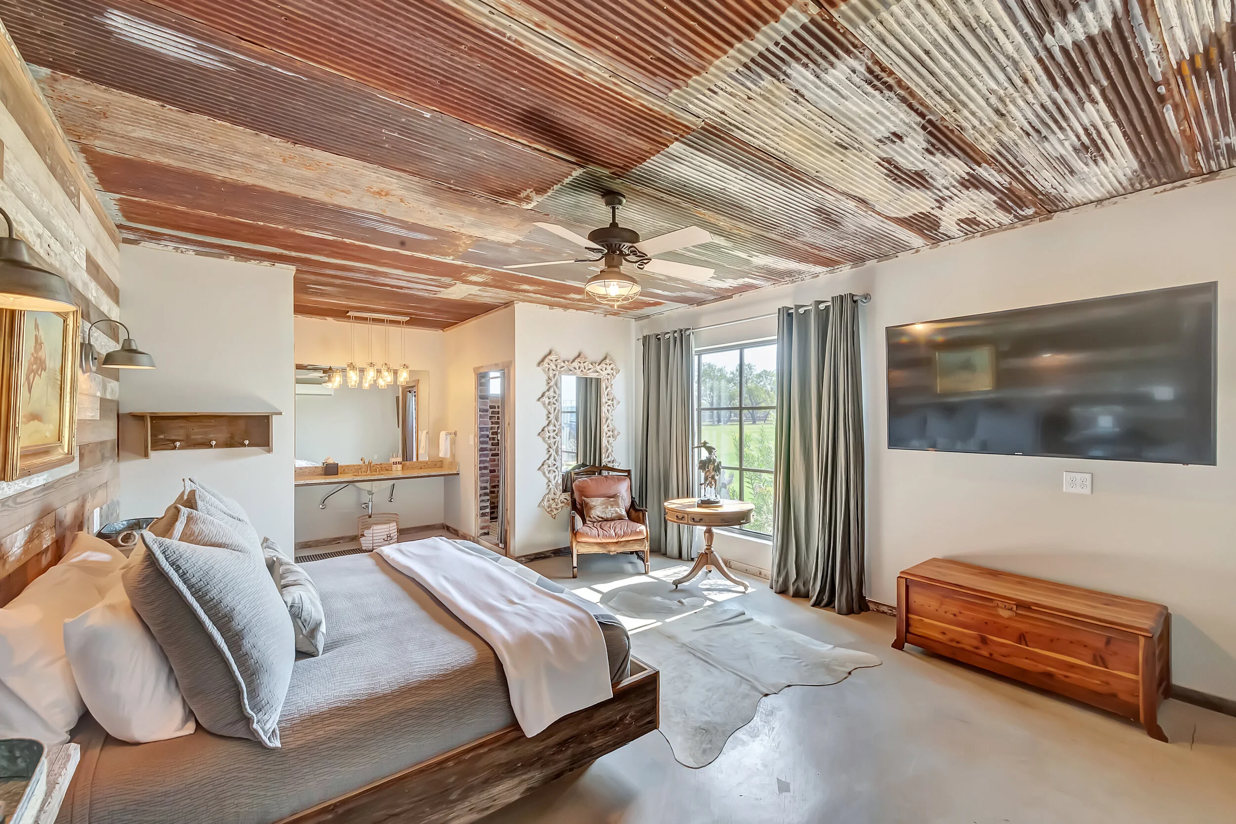 The Lodge | Rocker B Ranch | Texas Event and Accommodation Venue ...