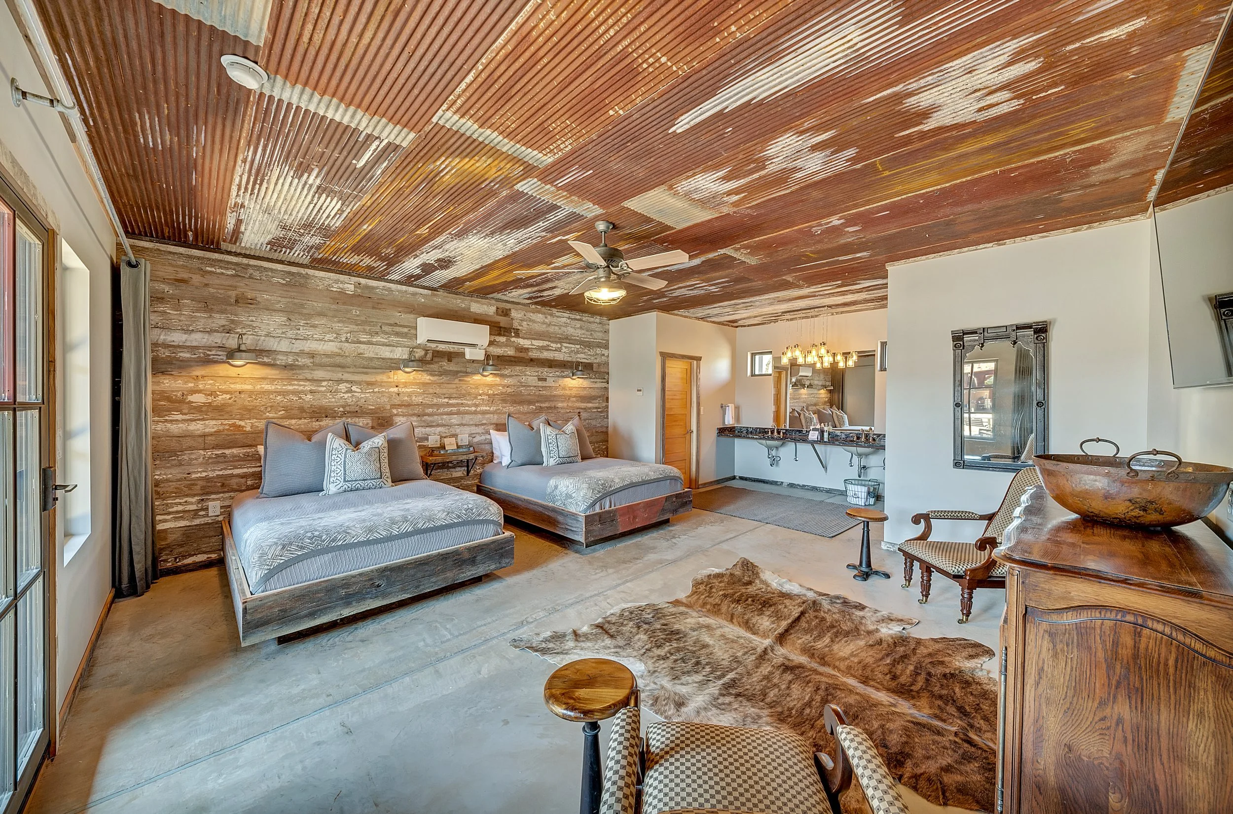 Explore — Rocker B Ranch