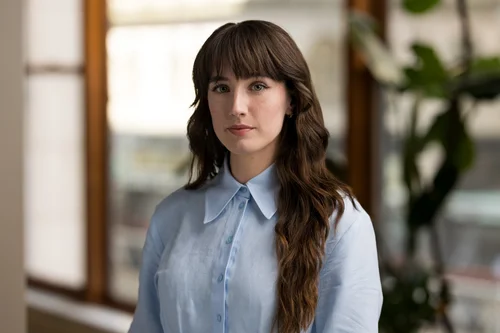 The Modern Guide To Women's Professional Headshots