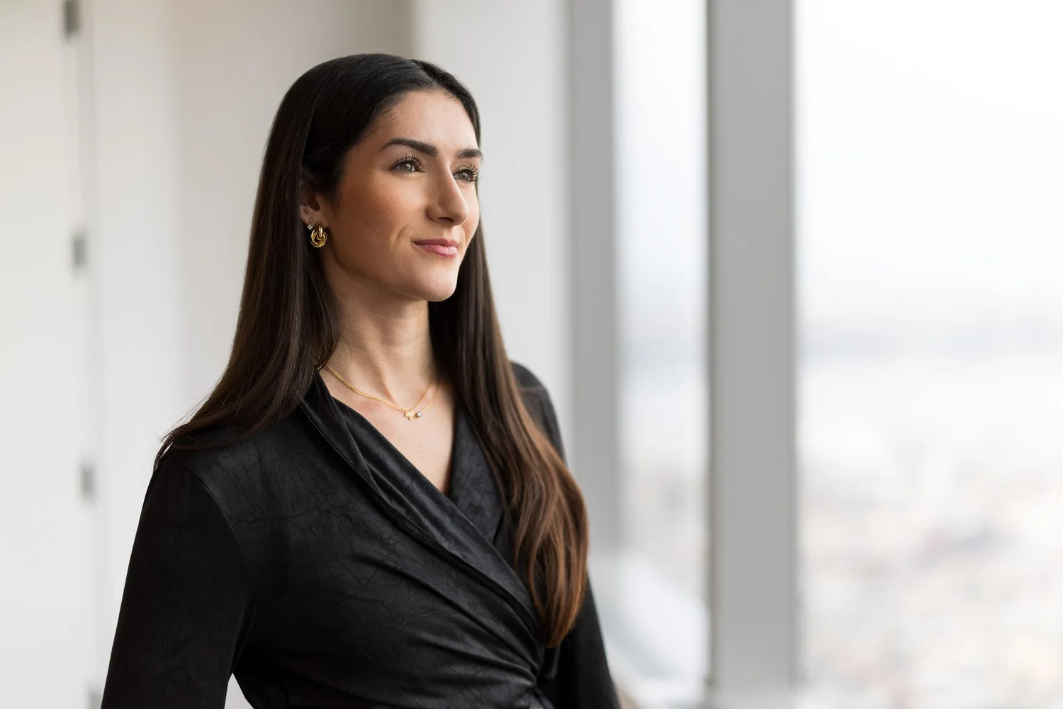 The Modern Guide To Women's Professional Headshots