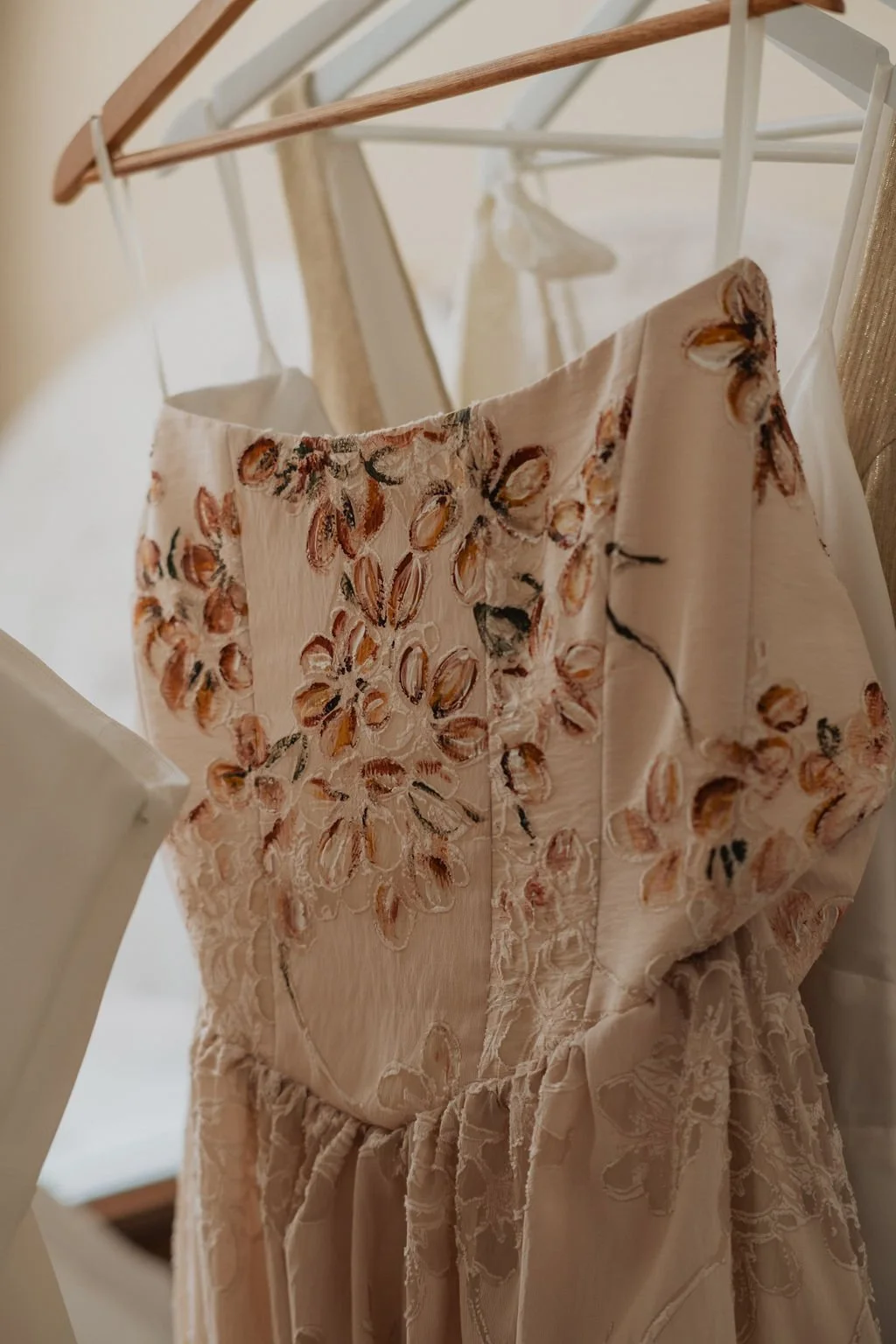 Strapless corset basque waist champagne wedding dress hand painted ...