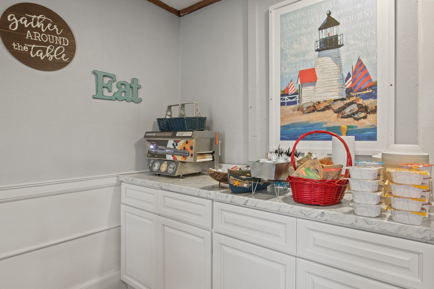 Olde Tavern Motel & Inn Cape Cod | Official Website | Orleans Hotel