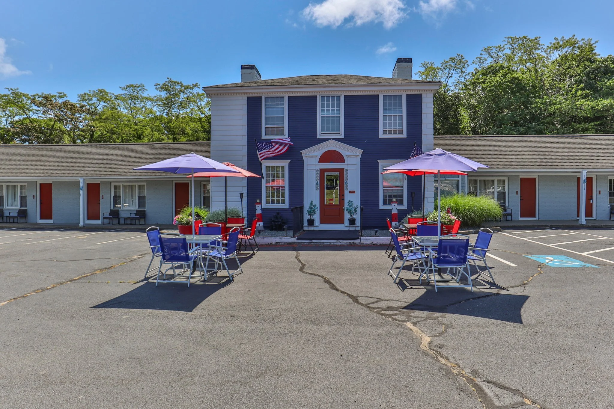 Olde Tavern Motel & Inn Cape Cod | Official Website | Orleans Hotel