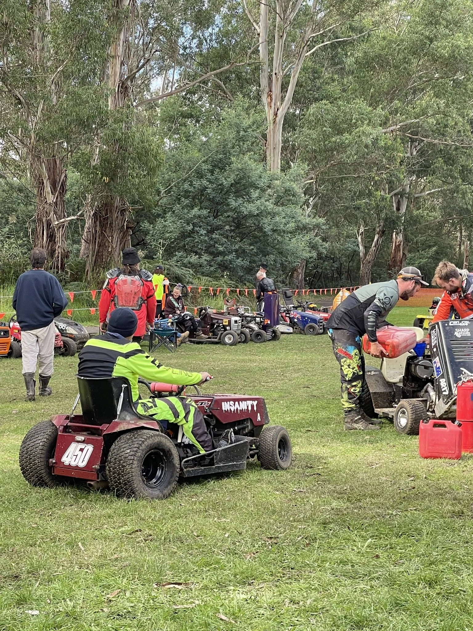 Lawn Mower Racing Roars into Hurstbridge 5th April!