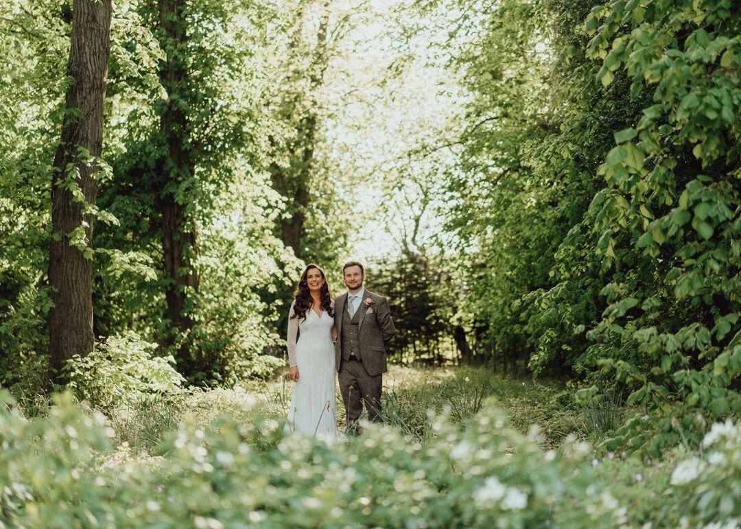 Emily & Steve Photography - Husband & Wife Wedding Photo & Video