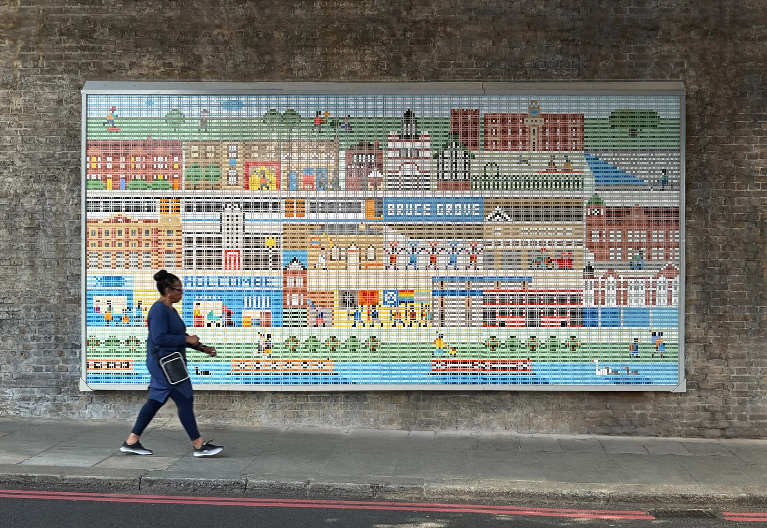 Bruce Grove Bridge wall mosaic — Anna Nicolò