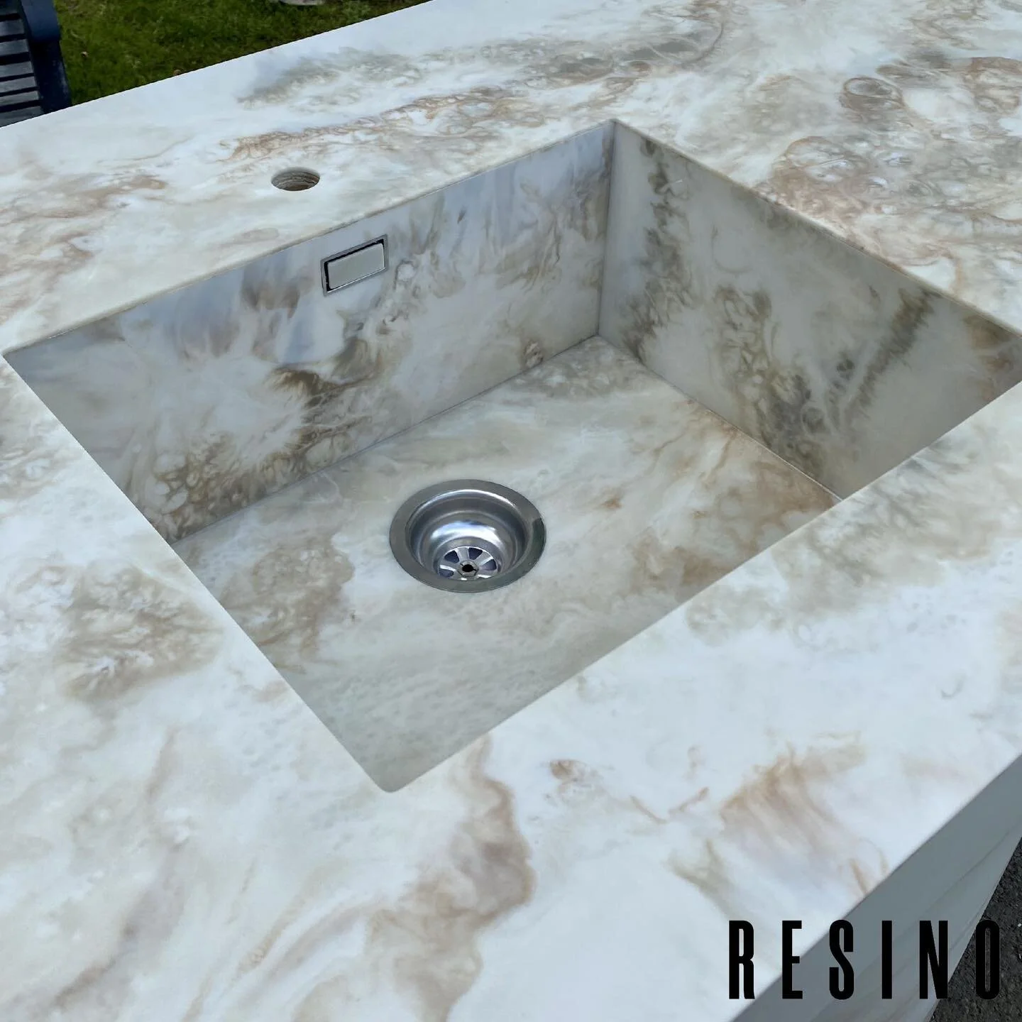 Resino | Epoxy Resin Furniture Specialists