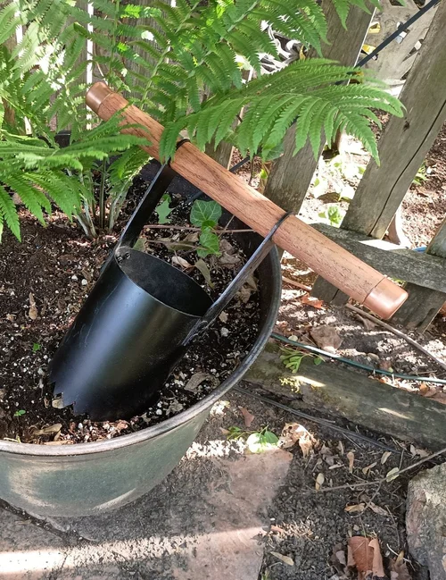 Heirloom Garden Tools — English Garden Supplies