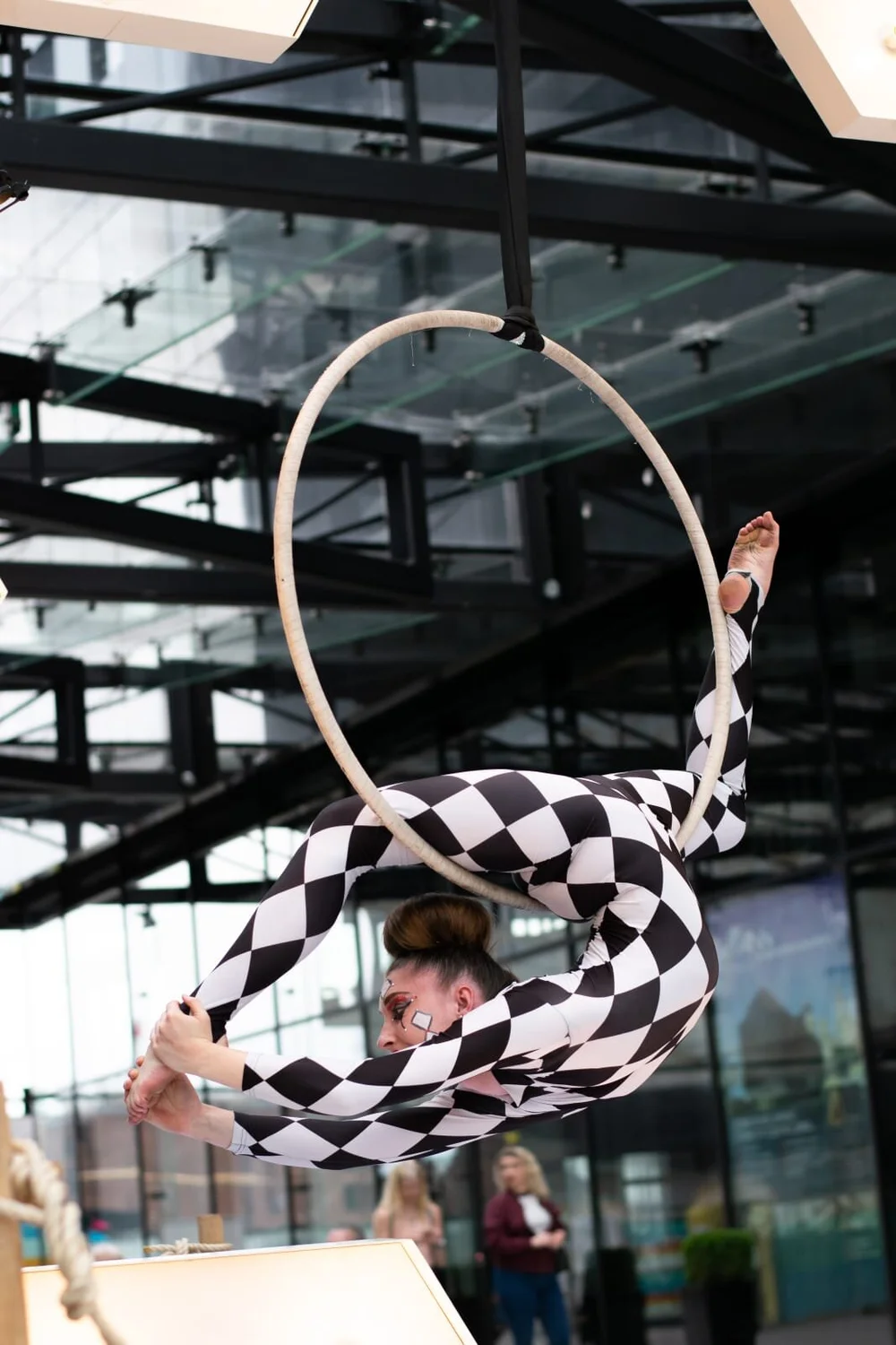 Aerial Artists & Aerialists | Corporate Entertainment Professionals — CEP