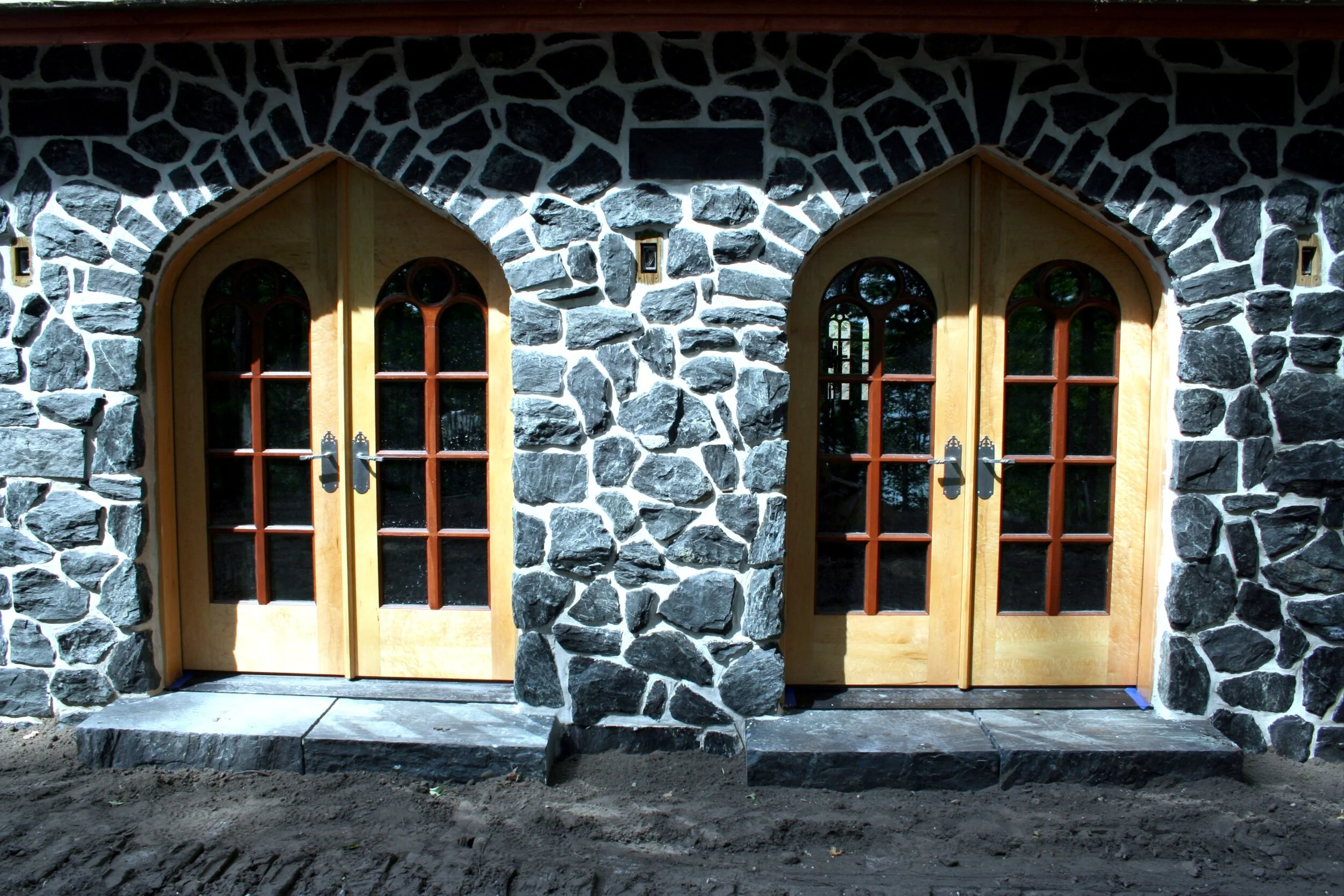 Aqua Blue™ Boulder Natural Stone Veneer — Krukowski Stone