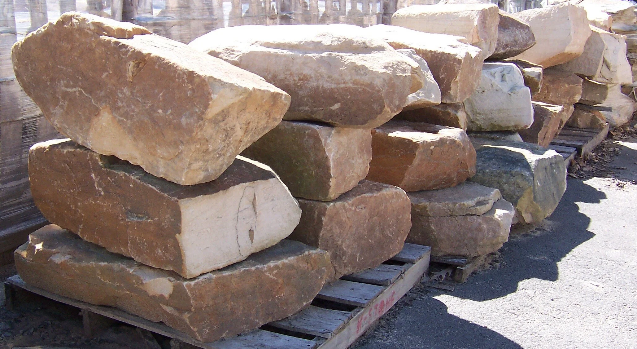 Chestnut Outcropping — Krukowski Stone