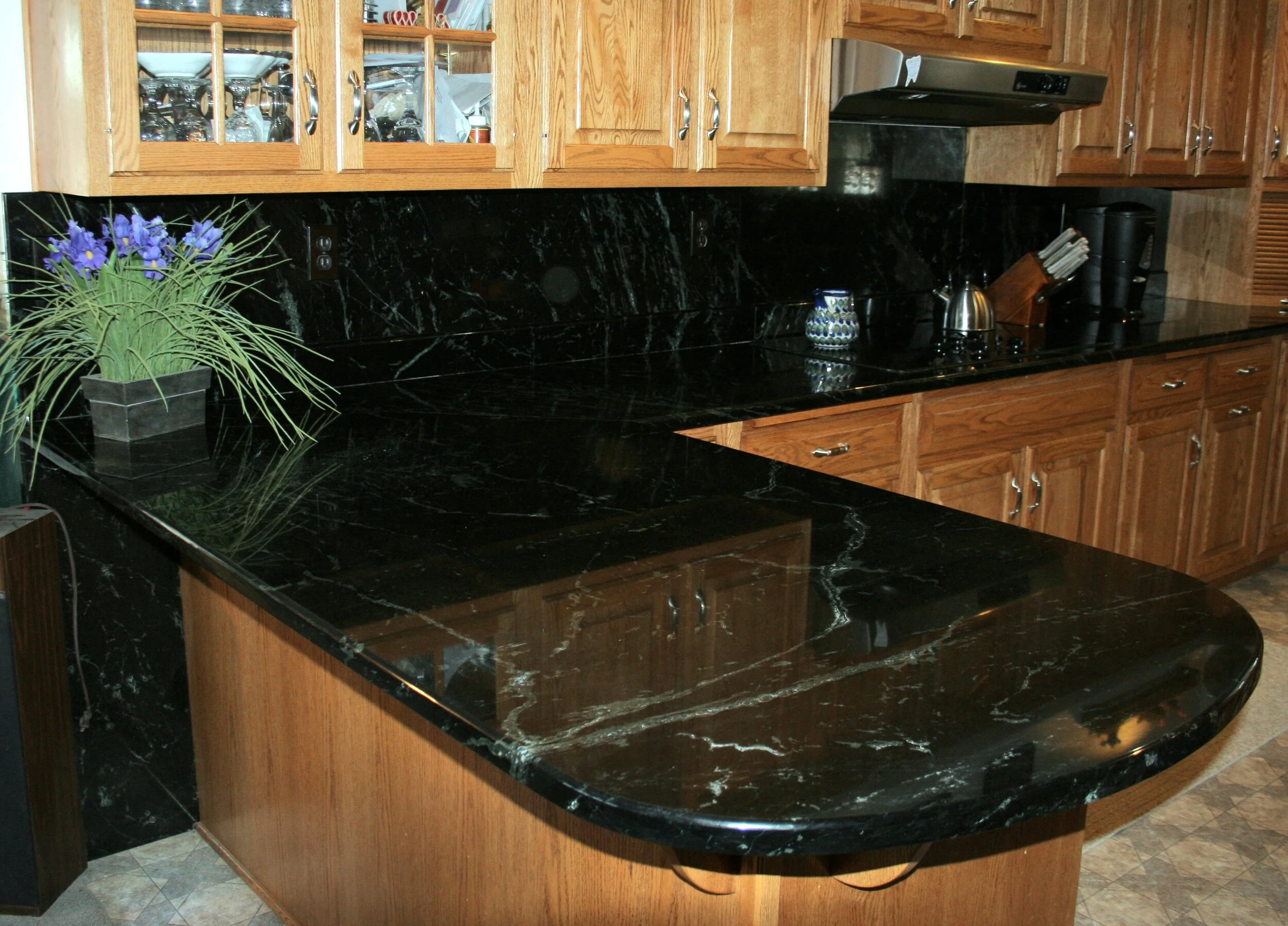 Aqua Grantique Polished Texture — Krukowski Stone