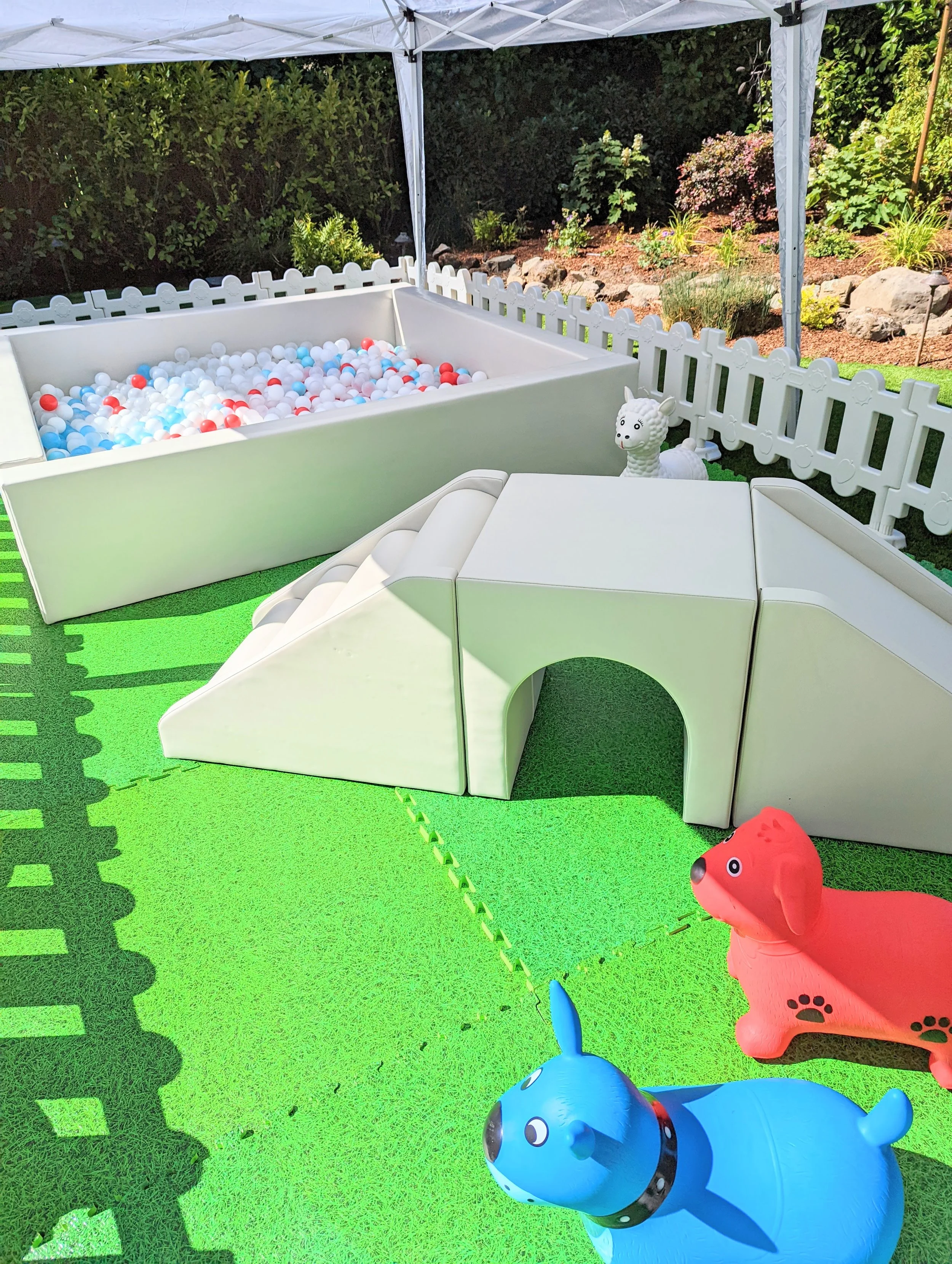 Soft Play/Ball pits — Poppytots