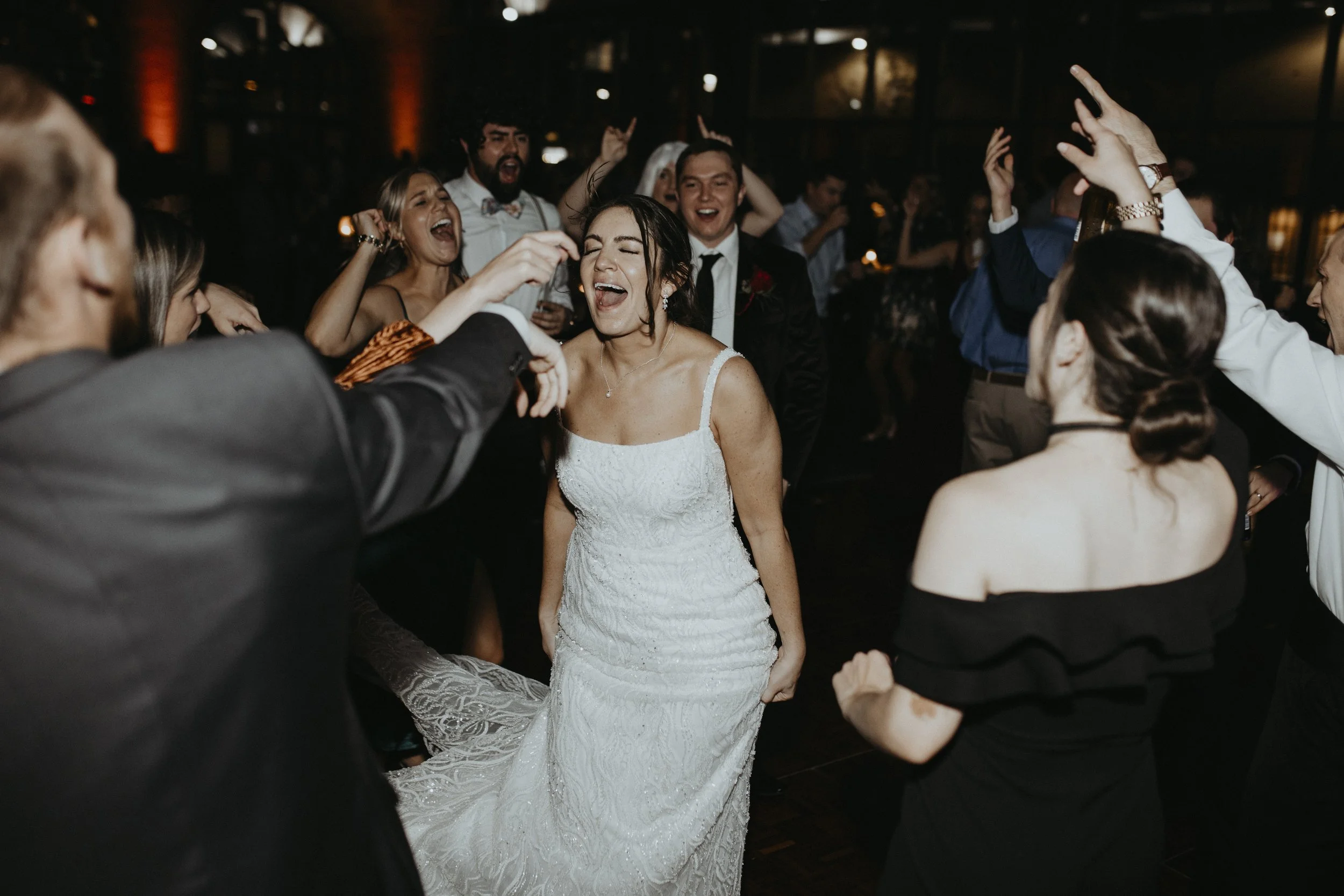 Minnesota Wedding Photographer — Chelsea Reeck Photography