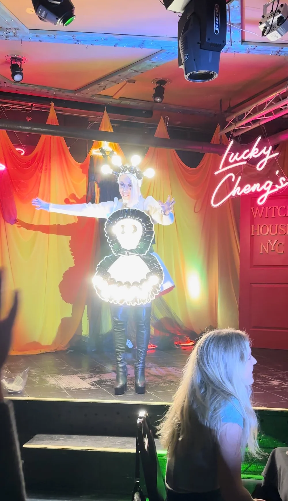 Lucky Cheng's - NYC's Original Drag Queen Show Place