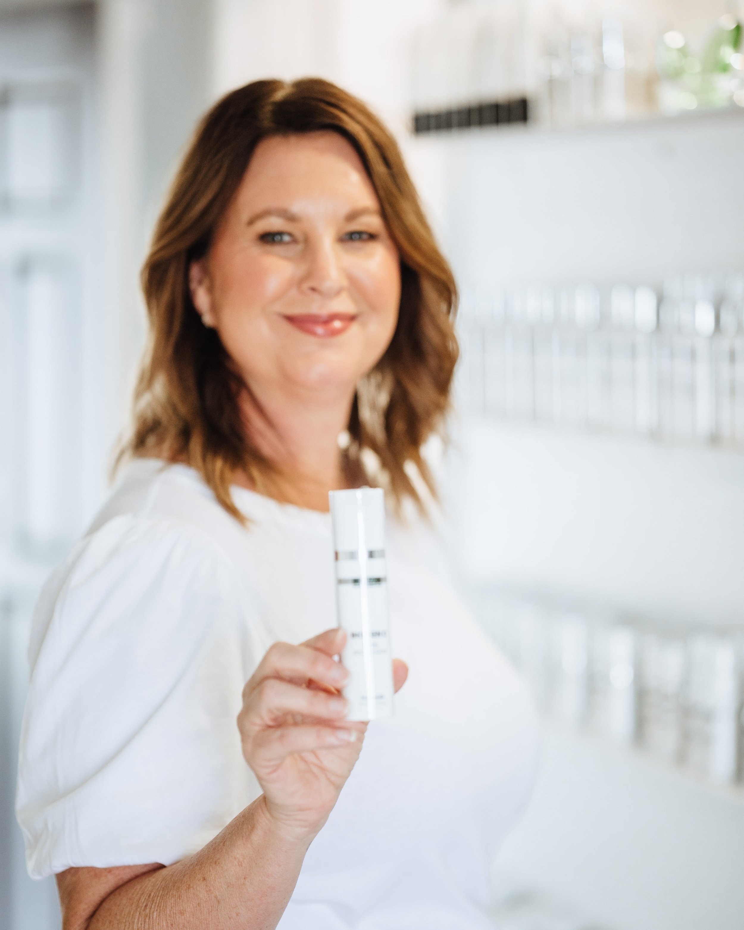 About — THE SKIN FIX