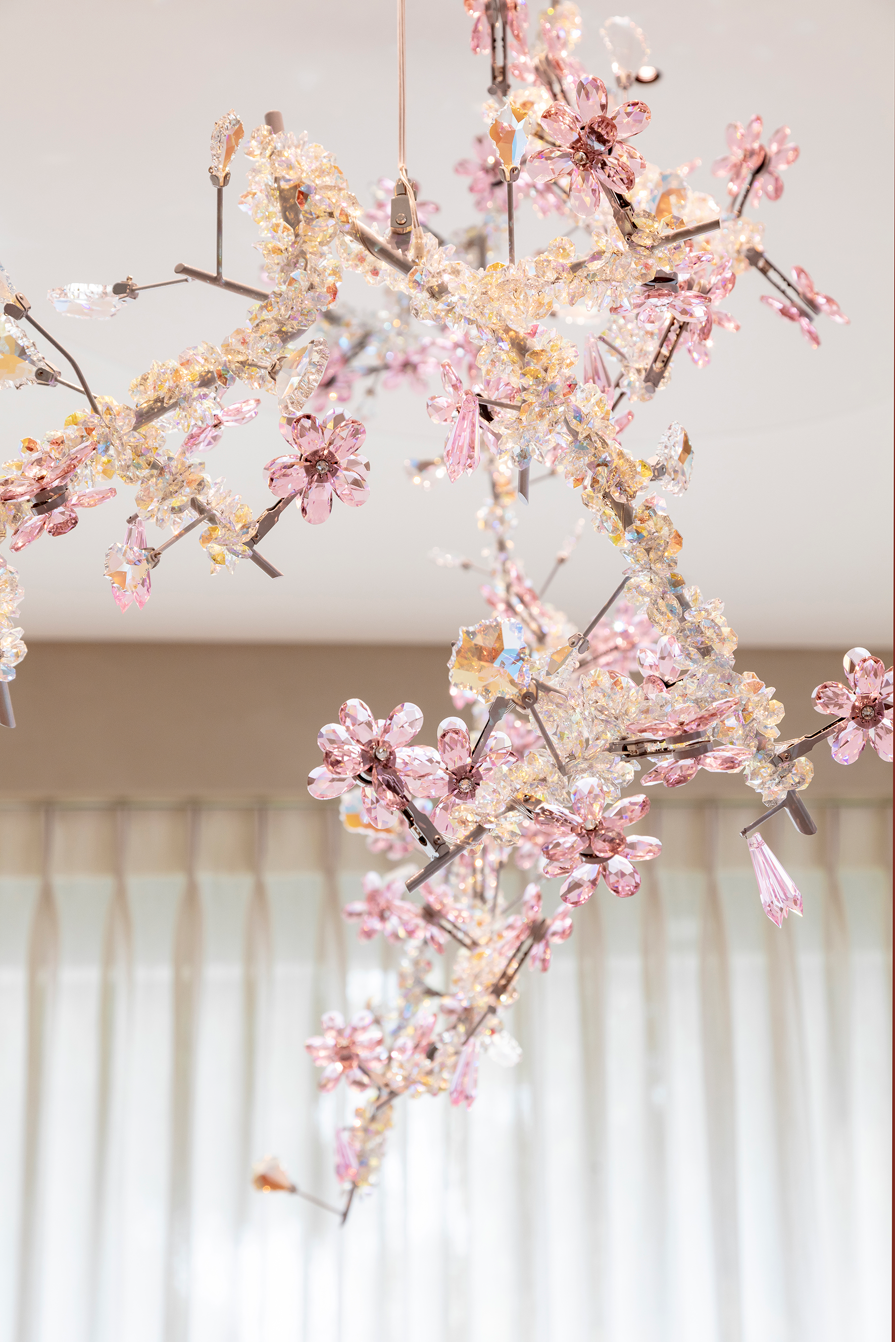Spectrum | Crystal Lighting for Dining room - Blossom - Project Knokke