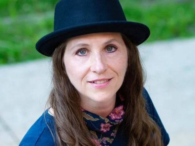 About Marsha Steckling | Boulder Pet Photographer | Evie Photography