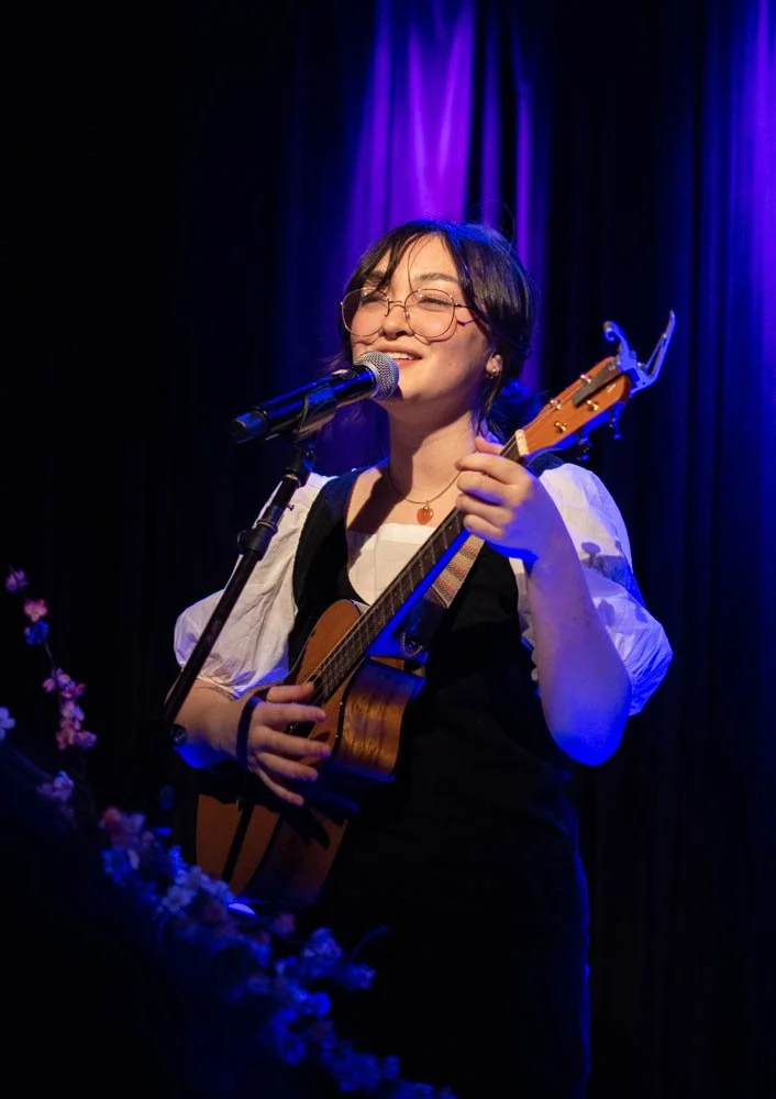 Mxmtoon @ Cafe 939 — Tastemakers Music Magazine