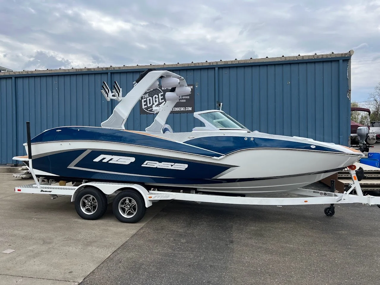 Shop boats — The Edge - Boating - Watersports - Snowboarding ...