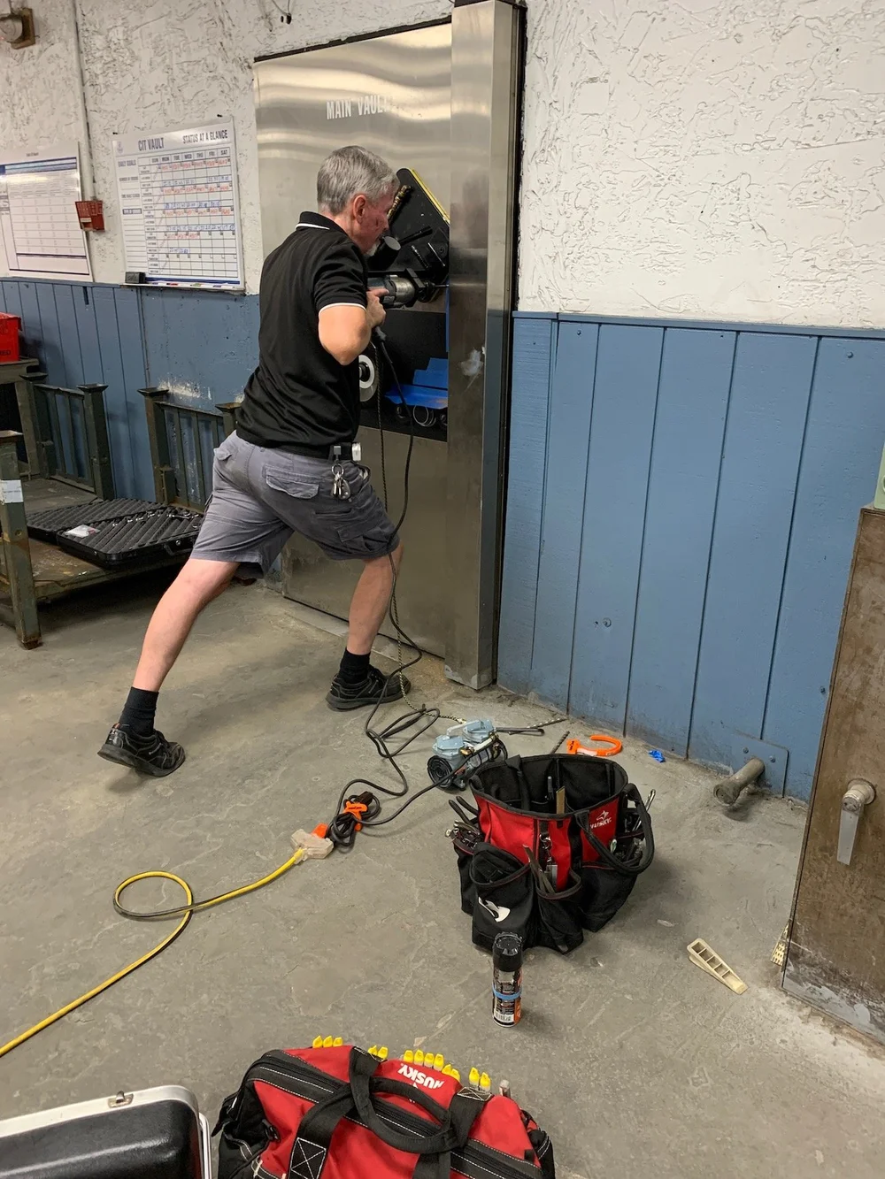 Openings - Banking — Connecticut Lock & Safe