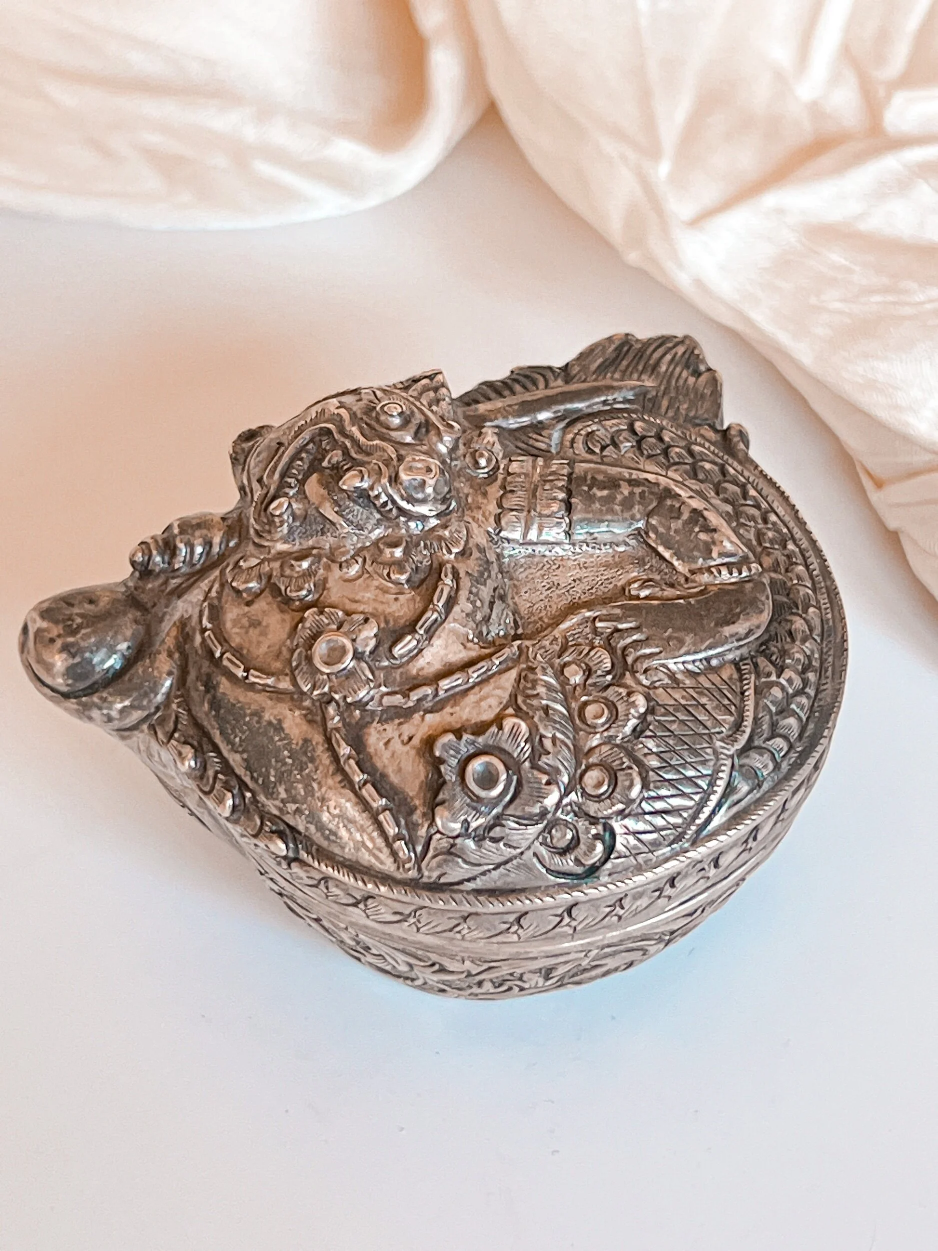 The Vintage Bombshell