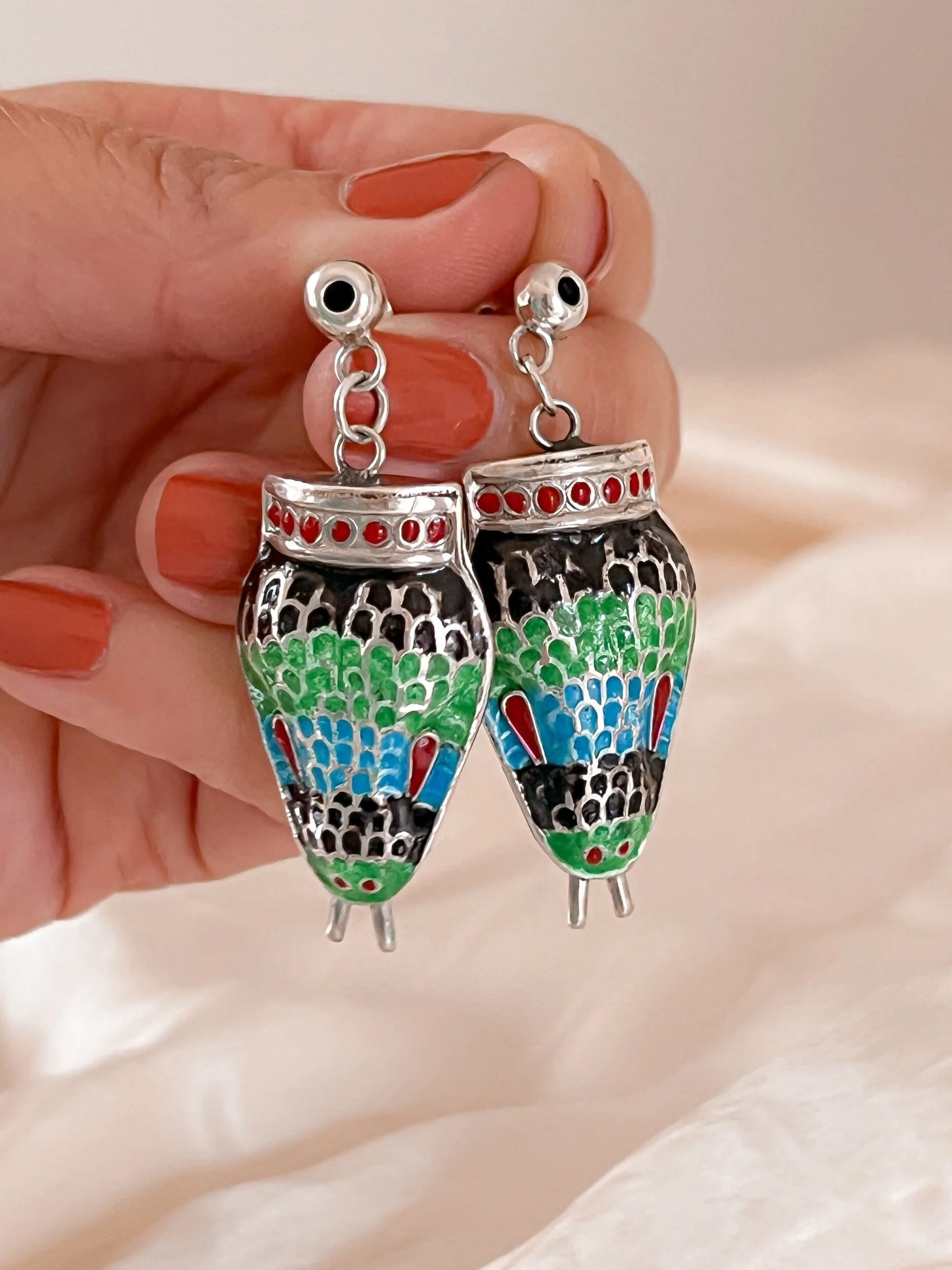 The Vintage Bombshell