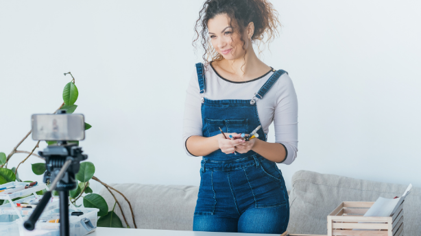 How To Start Writing An Instagram Blog That Stands Out — Smart Virtual ...